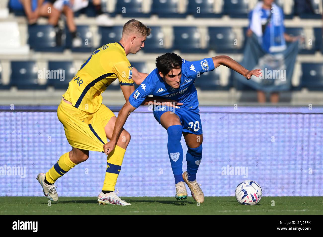 Matteo Cancellieri (Empoli)Josh Doig (Hellas Verona) during the Italian ...