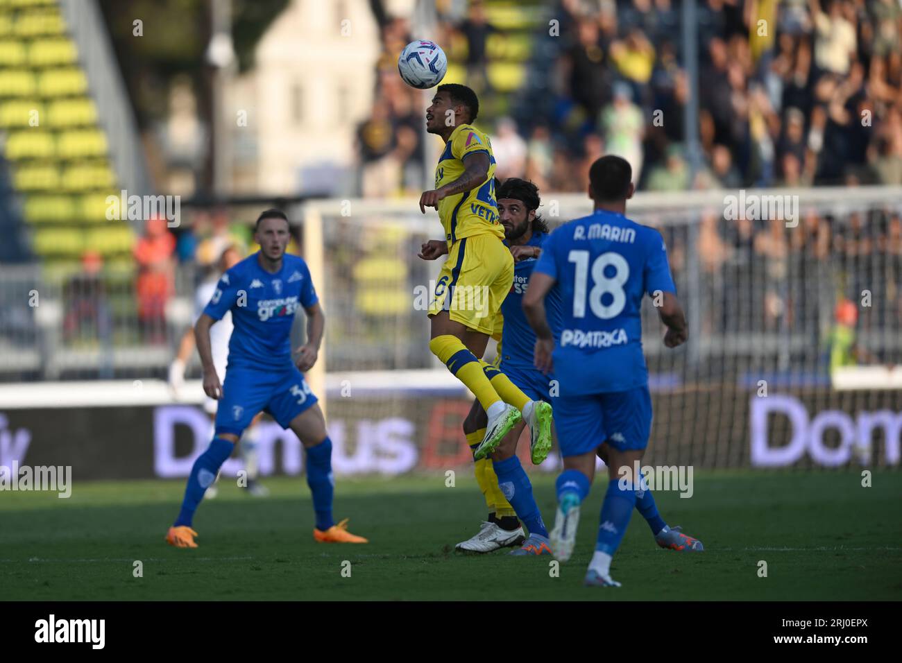 Cyril Ngonge (Hellas Verona)Sebastiano Luperto (Empoli) during the ...