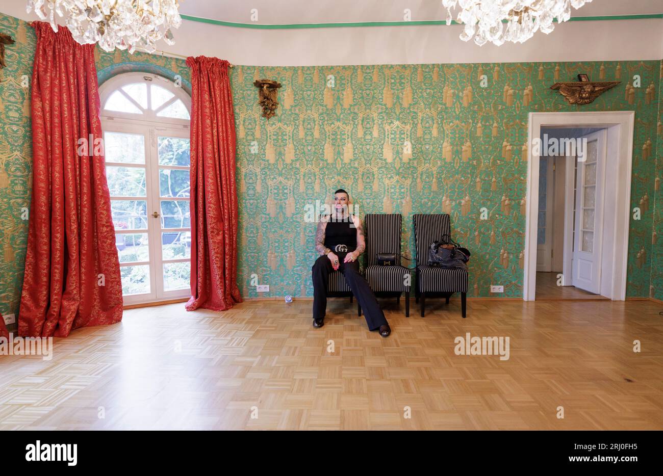 Lrs fashion hi-res stock photography and images - Alamy