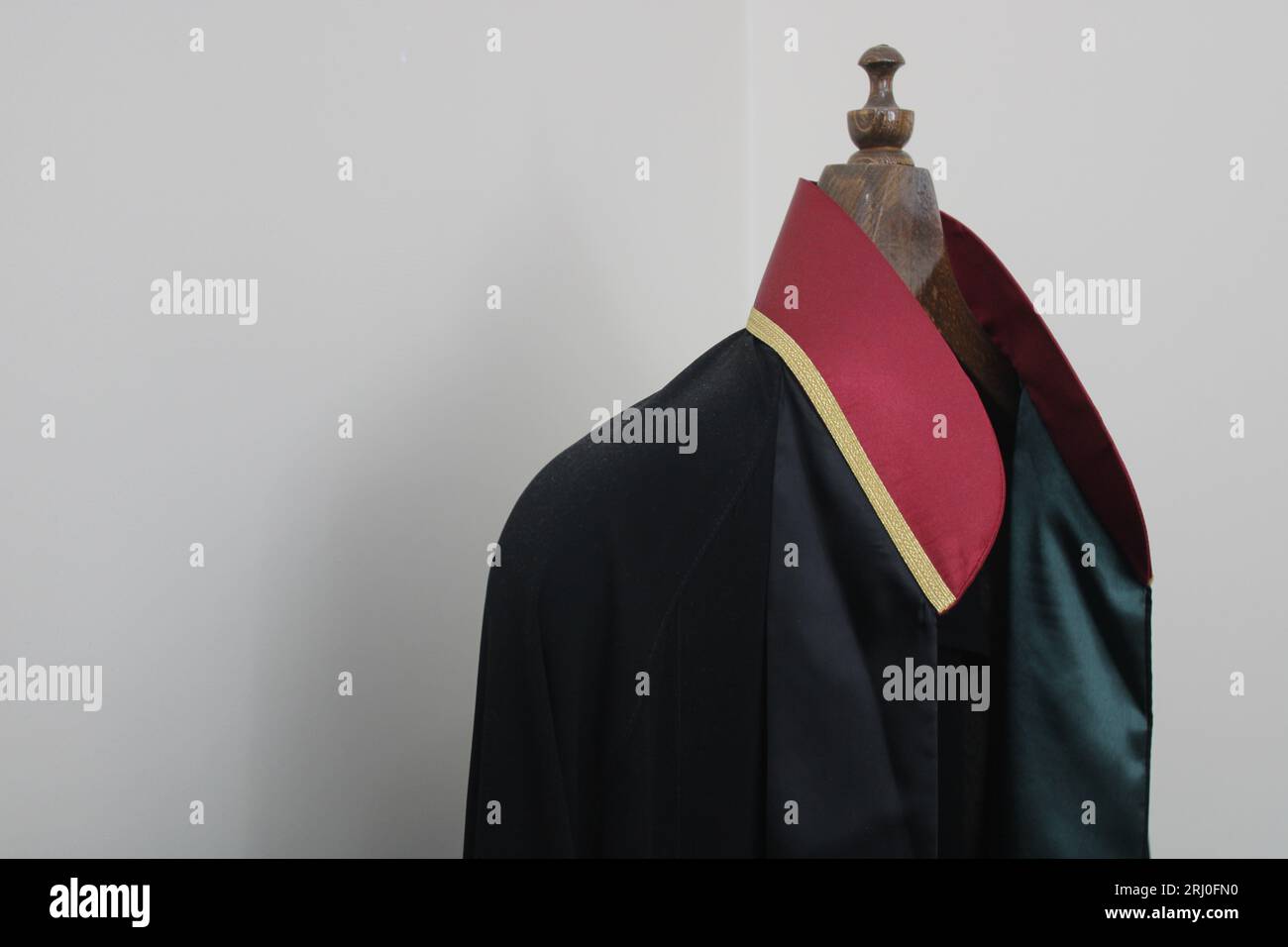 Lawyers robe hi-res stock photography and images - Alamy