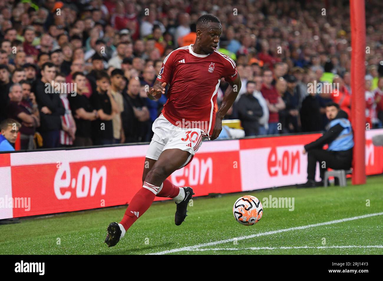 Willy boly nottingham forest hi-res stock photography and images - Alamy