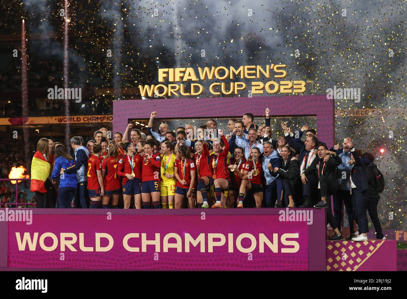 Spain lift the FIFA Women’s World Cup 2023 trophy after winning 1-0 ...