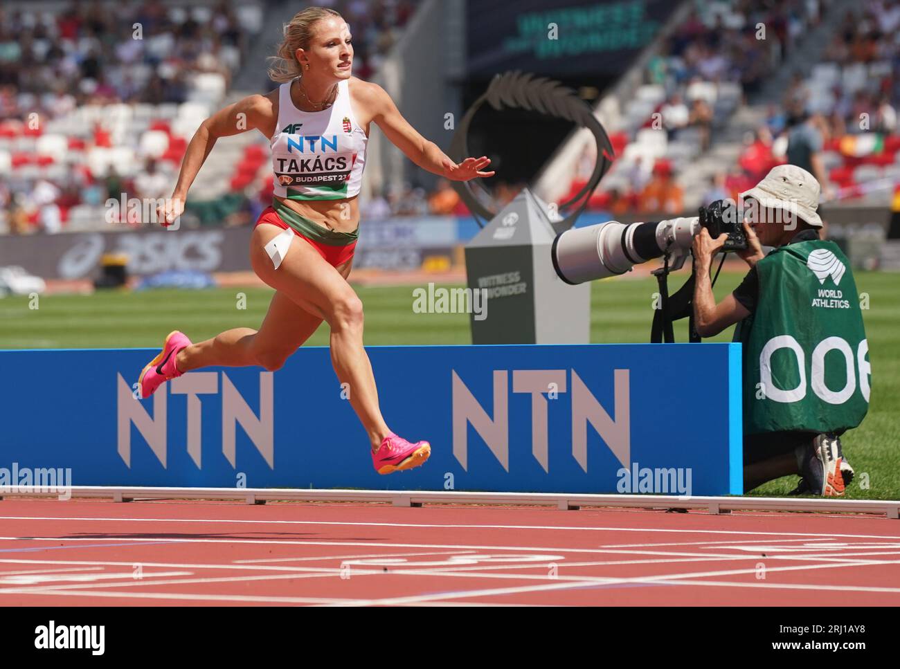 Boglarka takacs hi-res stock photography and images - Alamy