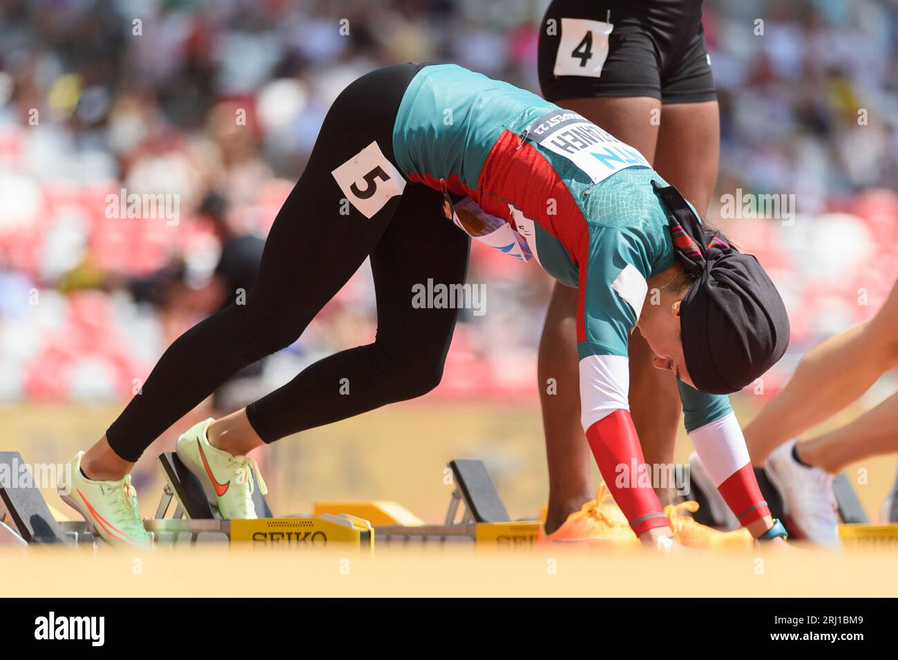 Fasihi Farzaneh (Iran) prepairing her marks before the 100 metres ...