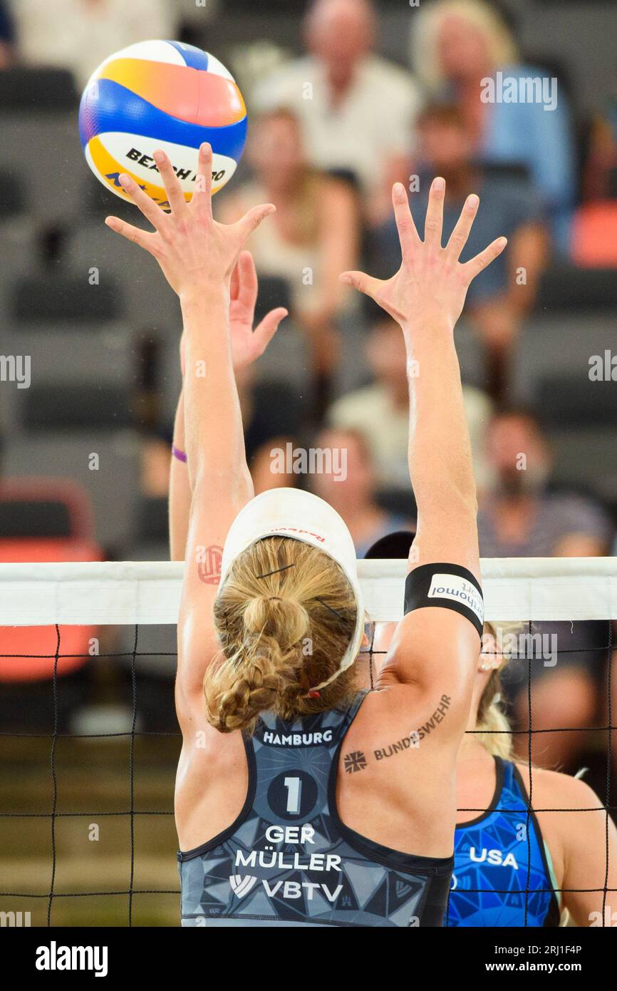 Taryn kloth hi-res stock photography and images - Alamy