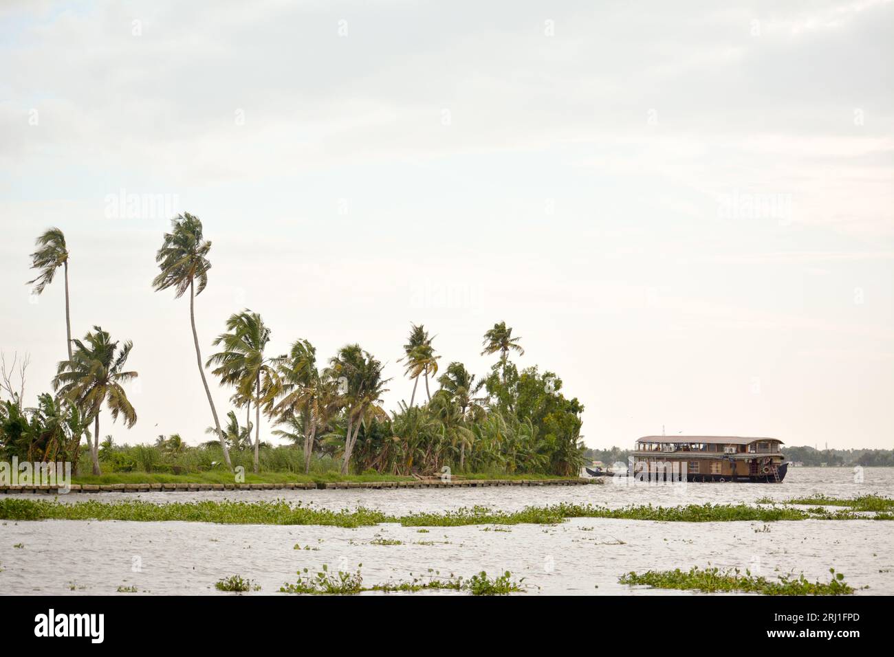 Alleppey House boats floating in kerala lake Stock Photo - Alamy