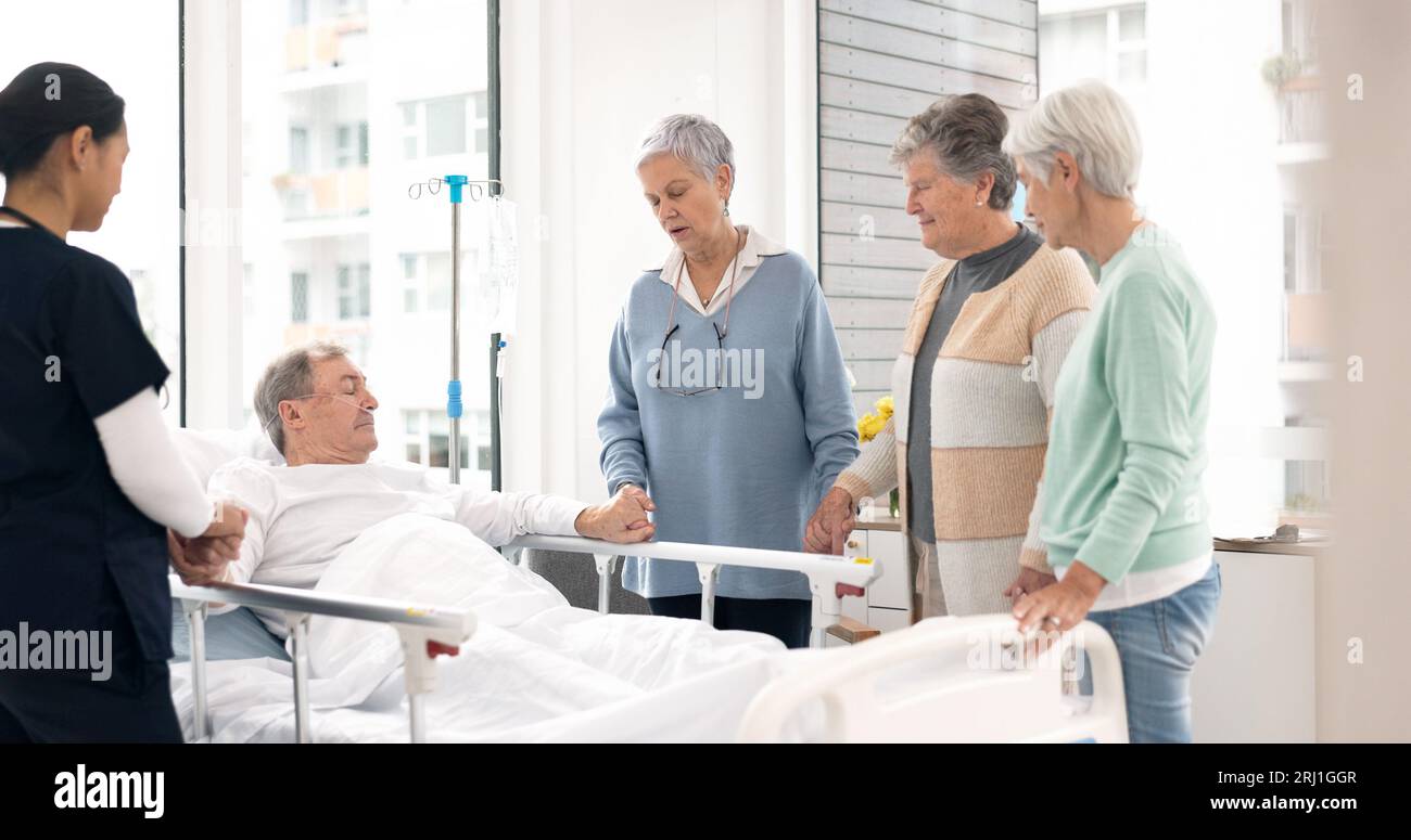 Hospital visit friends hi-res stock photography and images - Alamy