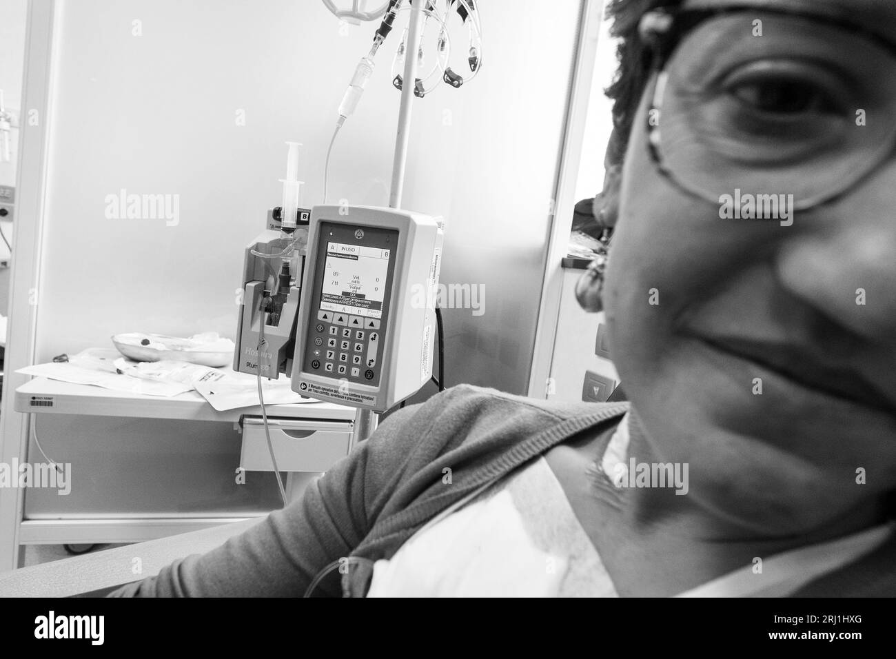 Chemotherapy cancer oncology hi-res stock photography and images - Alamy