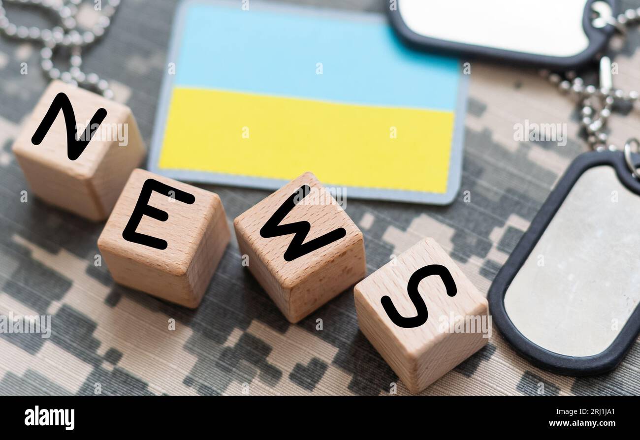 NEWS, cube, block, simple, wood, wooden, background, eye-catching image Stock Photo - Alamy