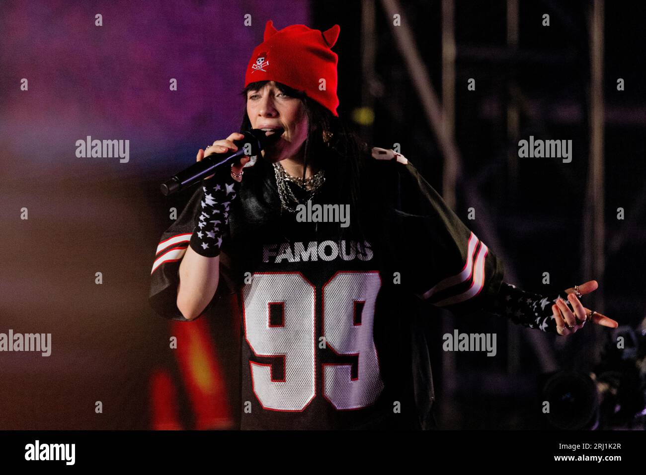 Billie eilish concert hi-res stock photography and images - Alamy