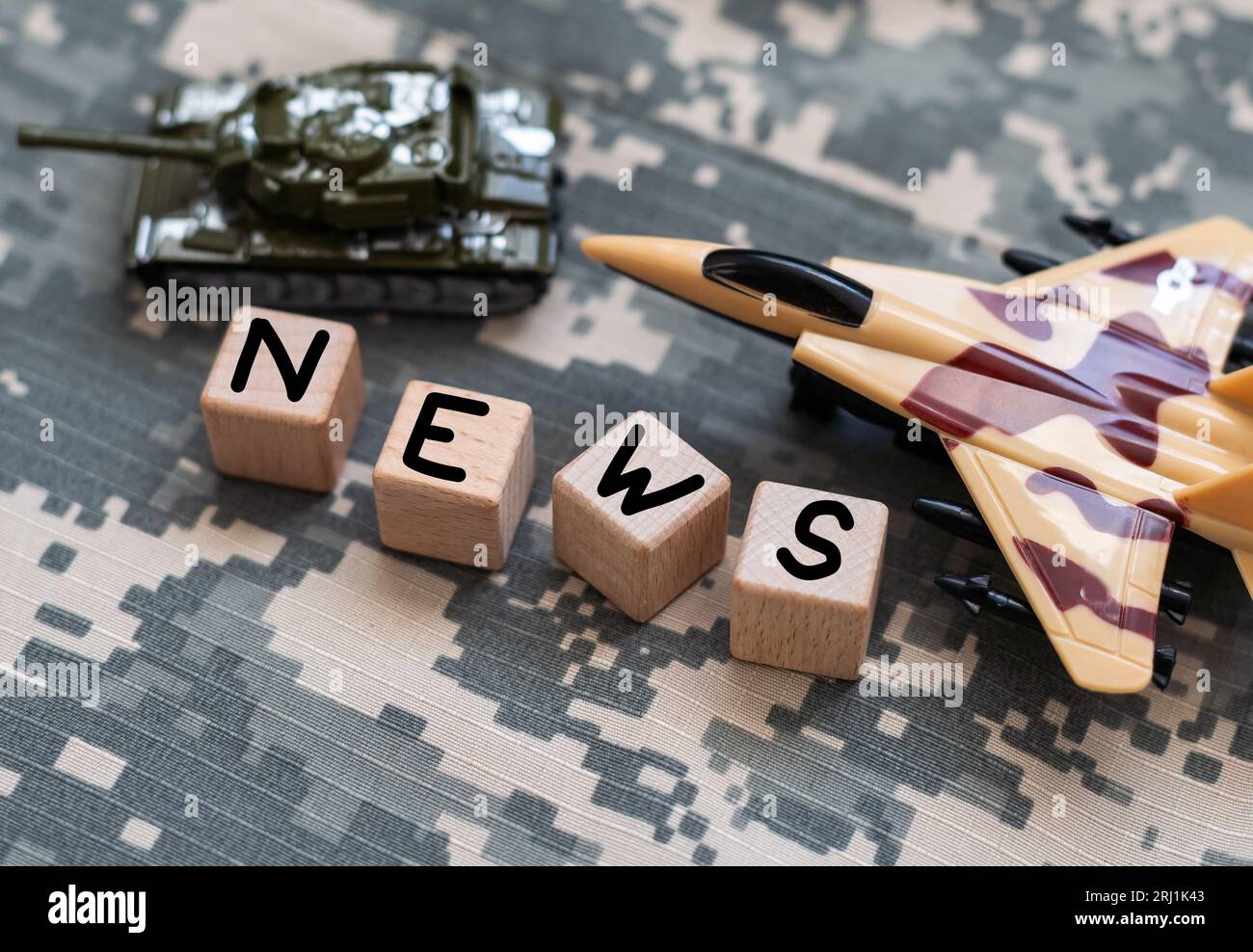 News Text Wooden Blocks for business concept Stock Photo - Alamy