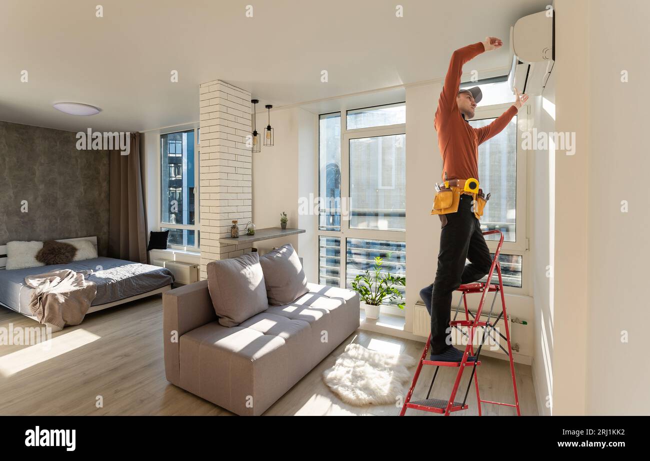 Repairs home shelf hi-res stock photography and images - Alamy