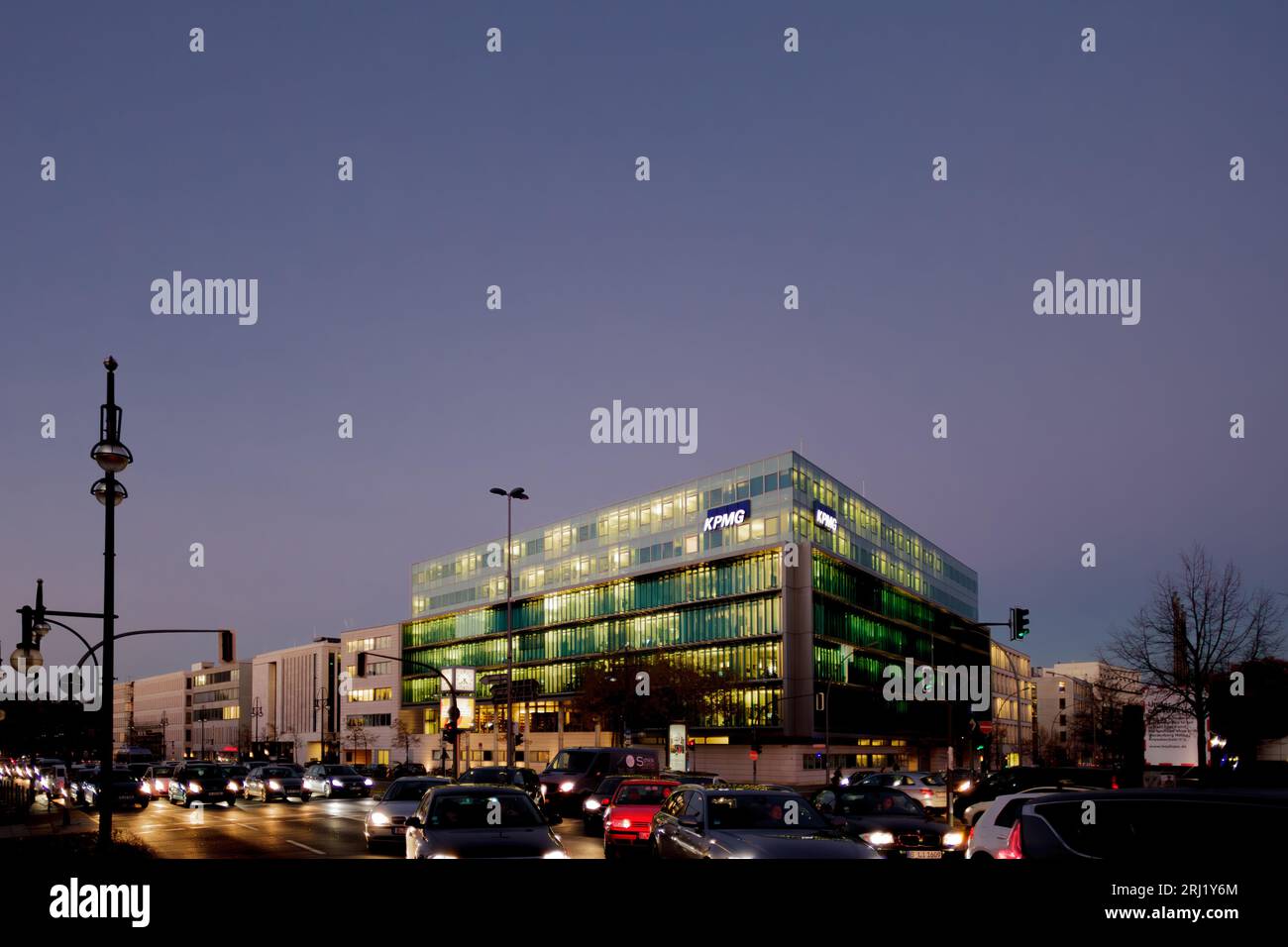 Kpmg office sign logo hi-res stock photography and images - Alamy