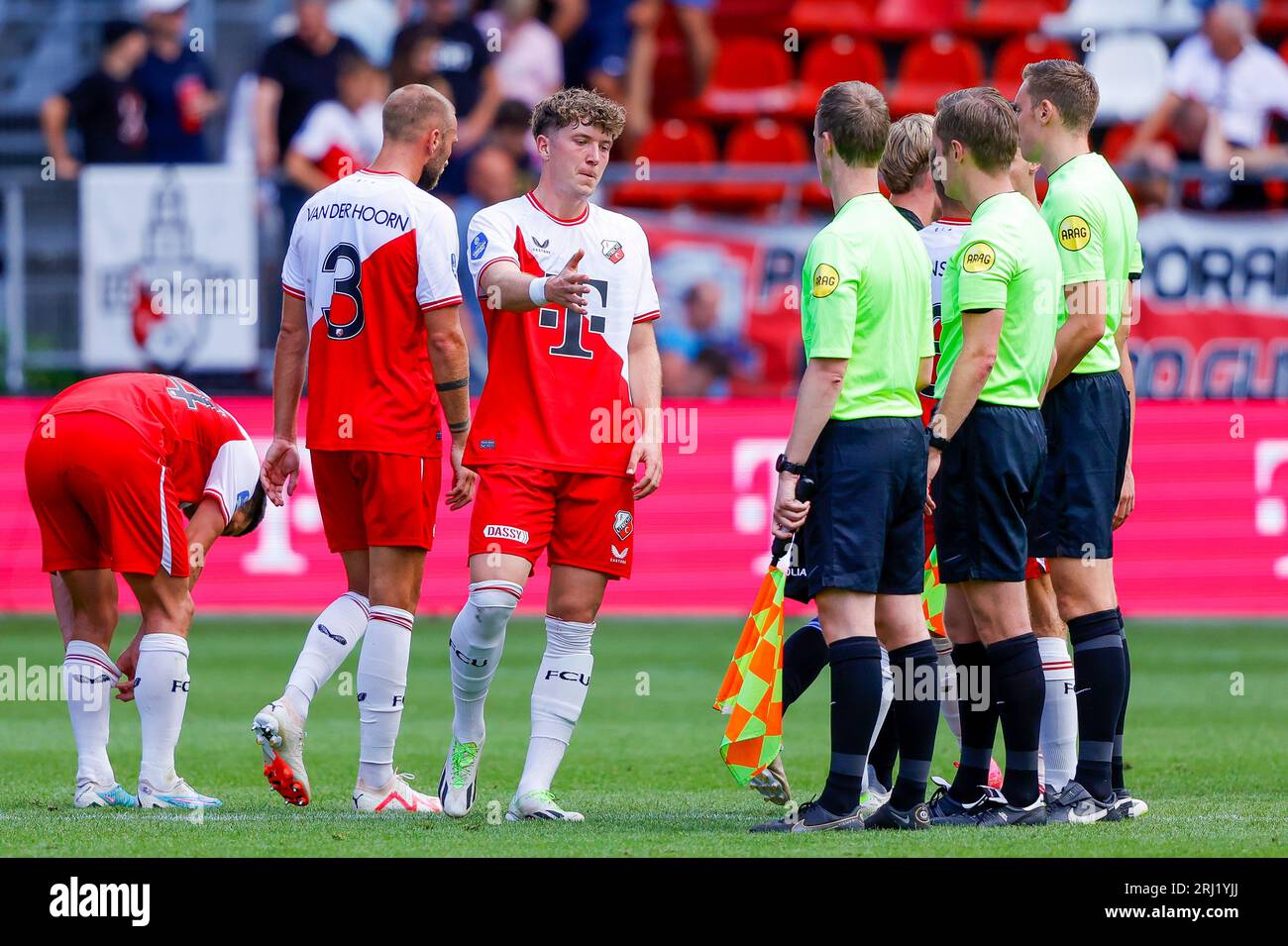 UTRECHT, NETHERLANDS - AUGUST 20: Ole Romeny (FC Utrecht), Mike van der ...