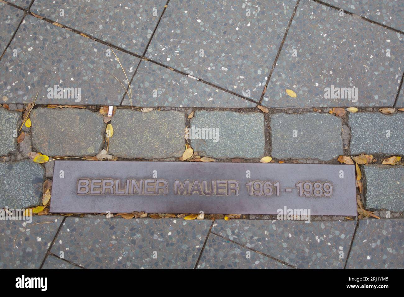 Berliner mauer historical hi-res stock photography and images - Alamy