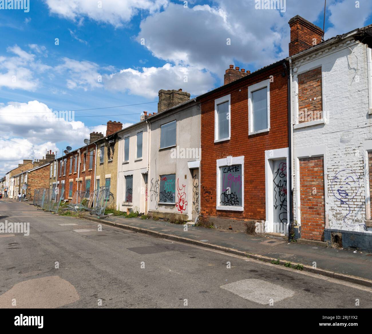 Condemned housing estate england hi-res stock photography and images ...