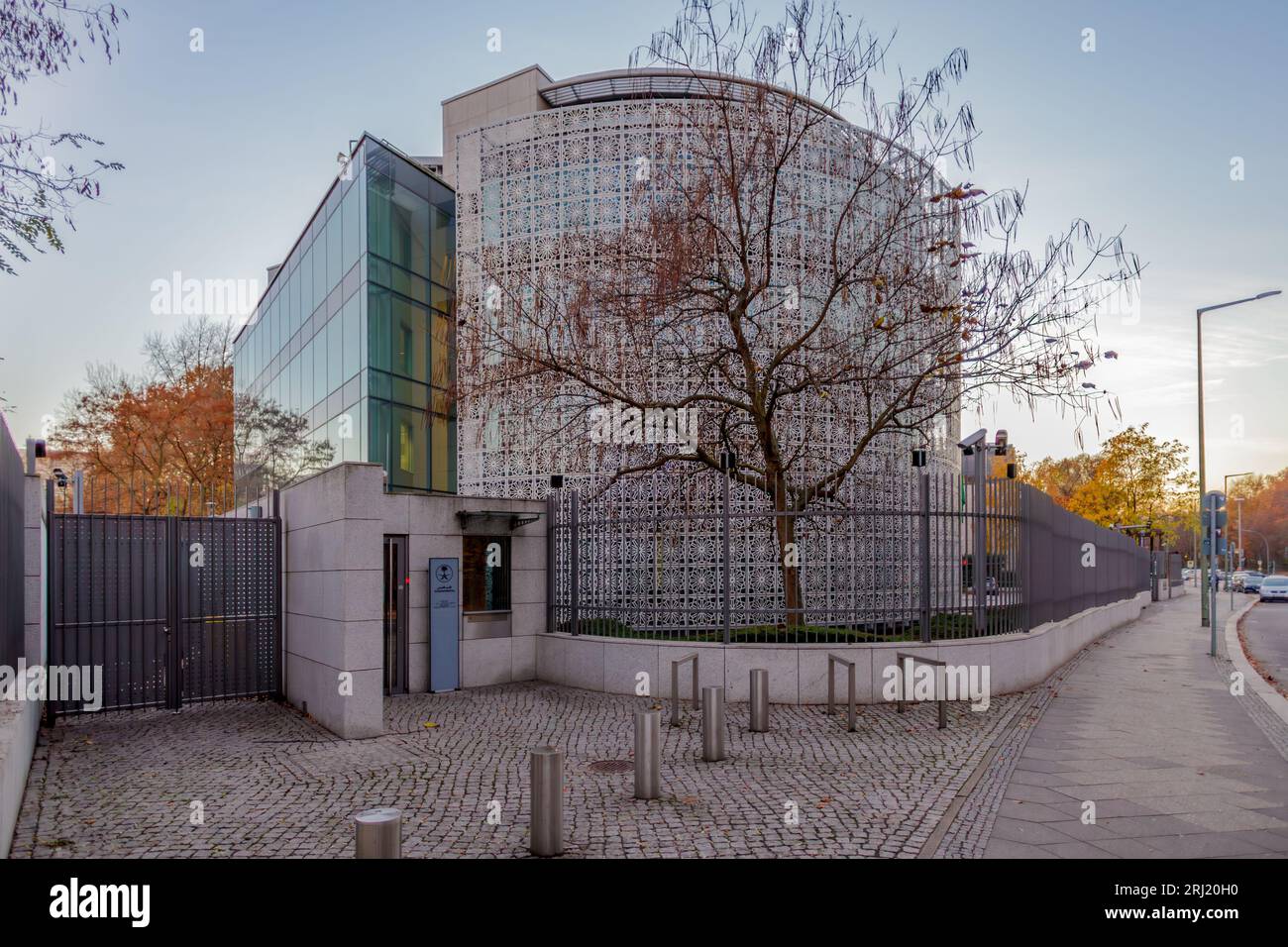 Saudi arabia government building hi-res stock photography and images ...