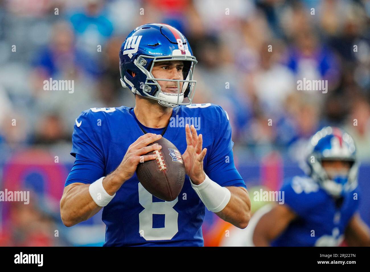 New York Giants quarterback Daniel Jones (8) passes during an NFL pre ...