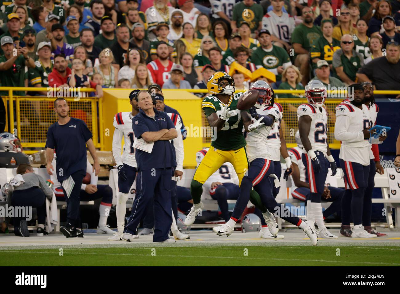 Green Bay Packers wide receiver Romeo Doubs (87) pulls in a pass as New ...