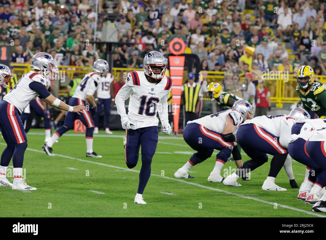 New England Patriots wide receiver Matthew Slater (18) during a ...