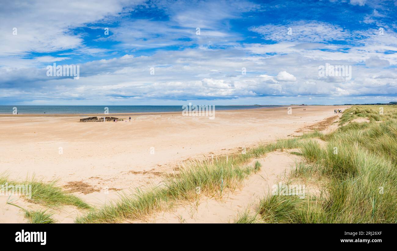 North norfolk coastline hi-res stock photography and images - Alamy