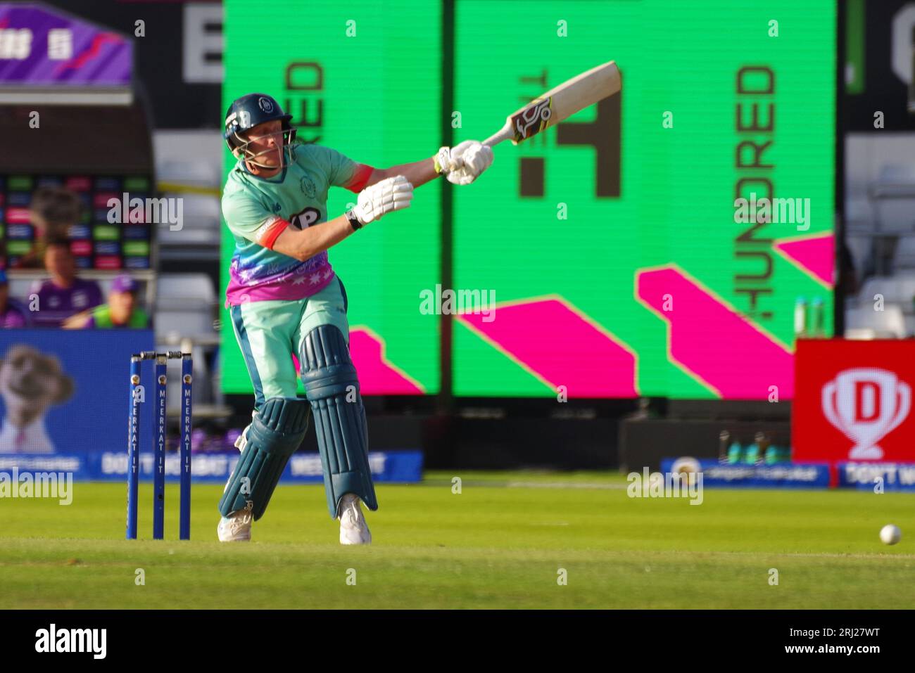 Leeds, 11 August 2023. Jordan Cox batting for Oval Invincibles against ...