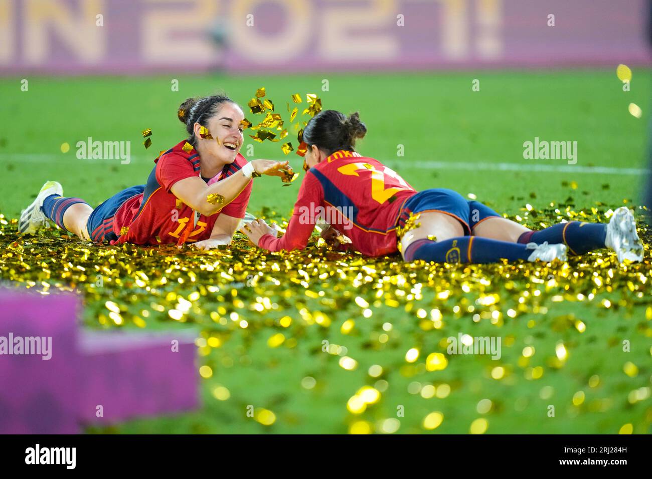 Spain's Oihane Hernandez, left, and Spain's Claudia Zornoza celebrate ...