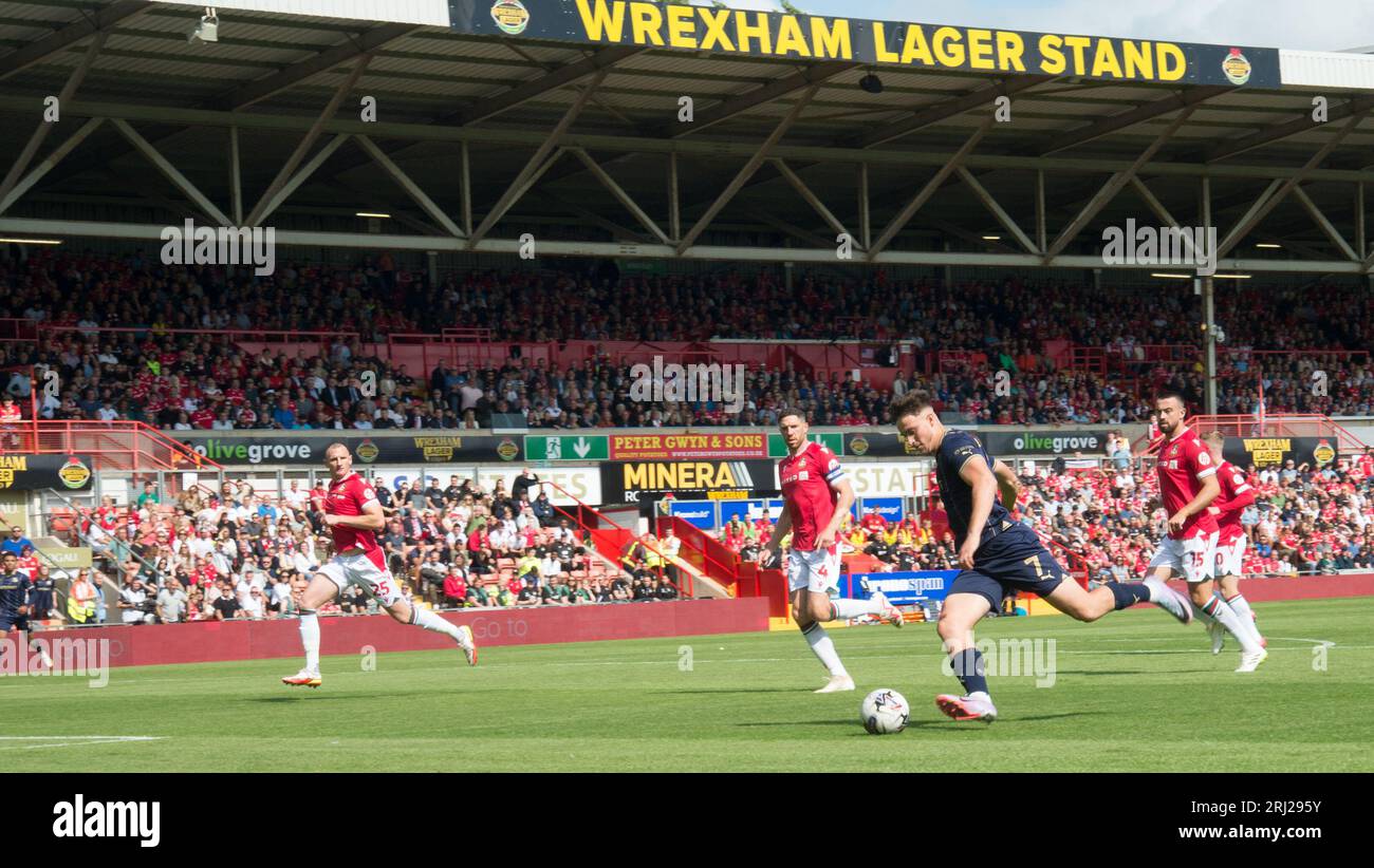 Young sam elliot hi-res stock photography and images - Alamy