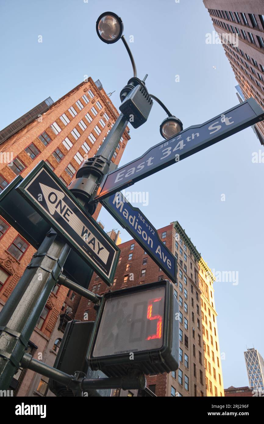 Pedestrian crossing lights at corner of East 34th Street & Madison ...