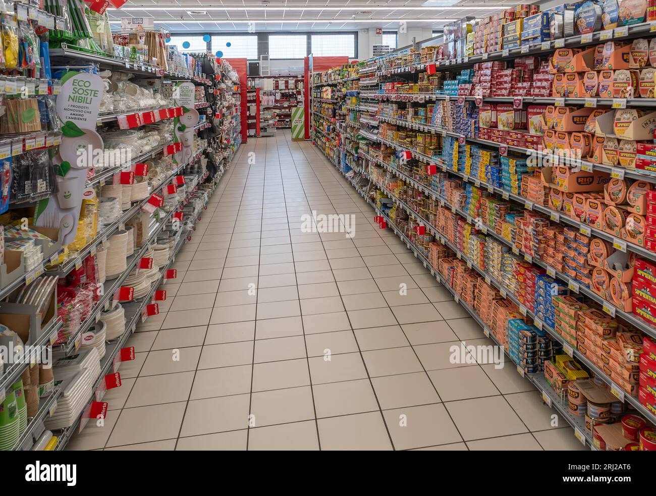 Italy - August 20, 2023: Italian supermarket aisle with tuna and fish ...