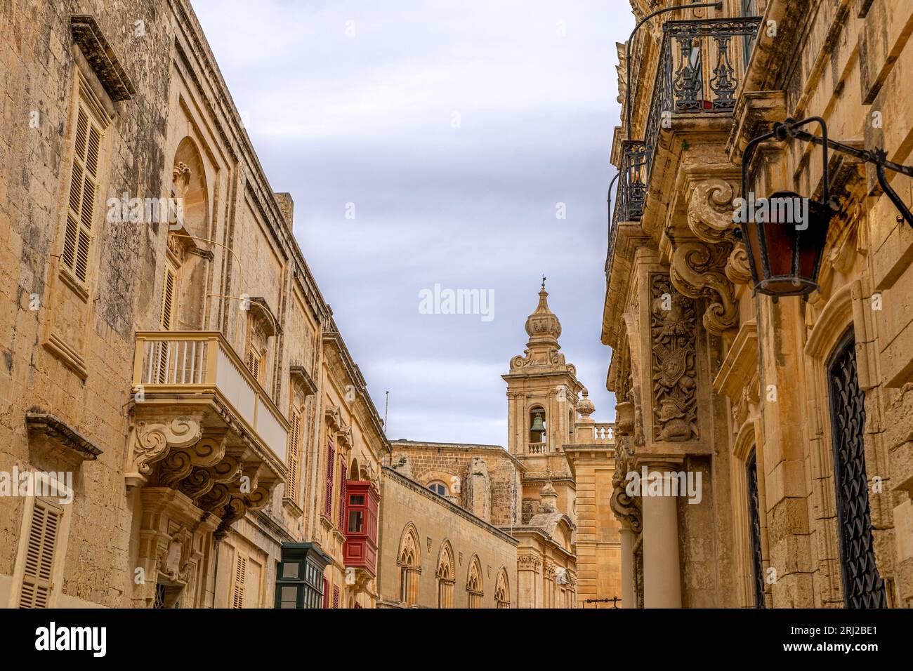 Streets of the medieval town Mdina in Malta in spring Stock Photo - Alamy