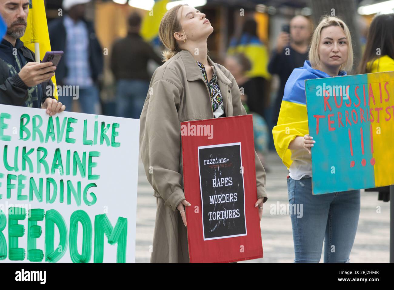 10-29-2022 LISBON, PORTUGAL: Ukrainian protest in Lisbon - women ...