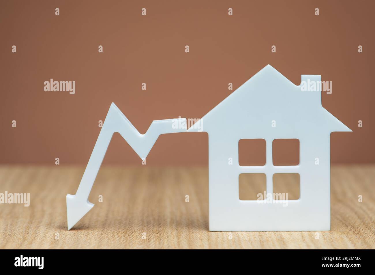 Lowering down chart hi-res stock photography and images - Alamy