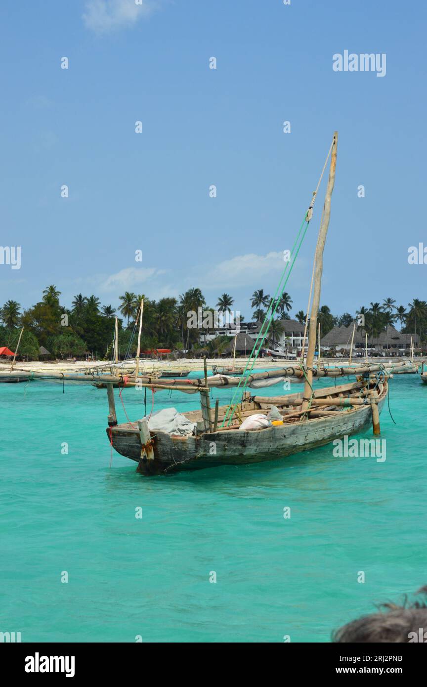 Dow boat hi-res stock photography and images - Alamy
