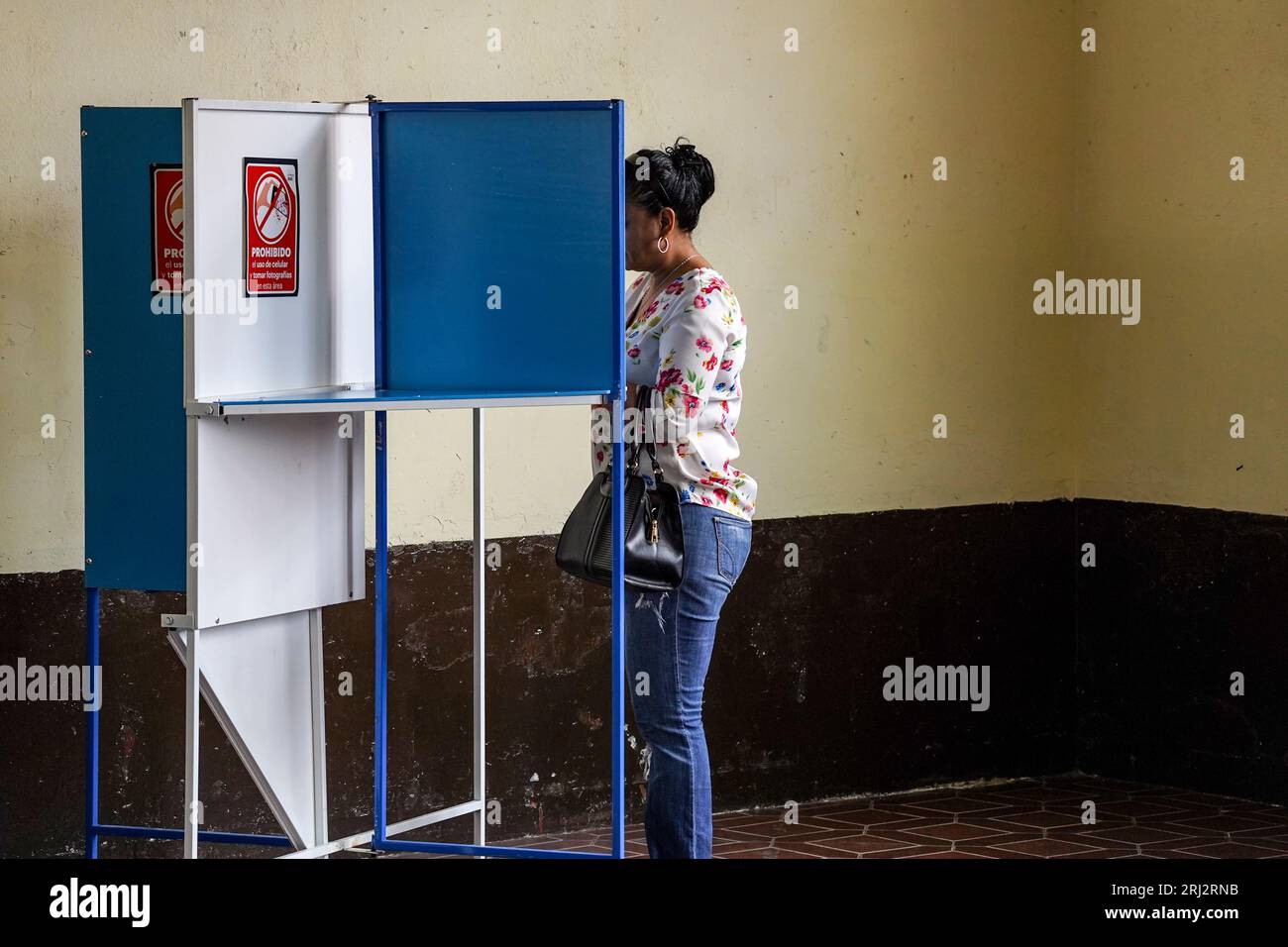 Guatemala, Guatemala. 20th Aug, 2023. A Guatemalan casts a vote at a ...