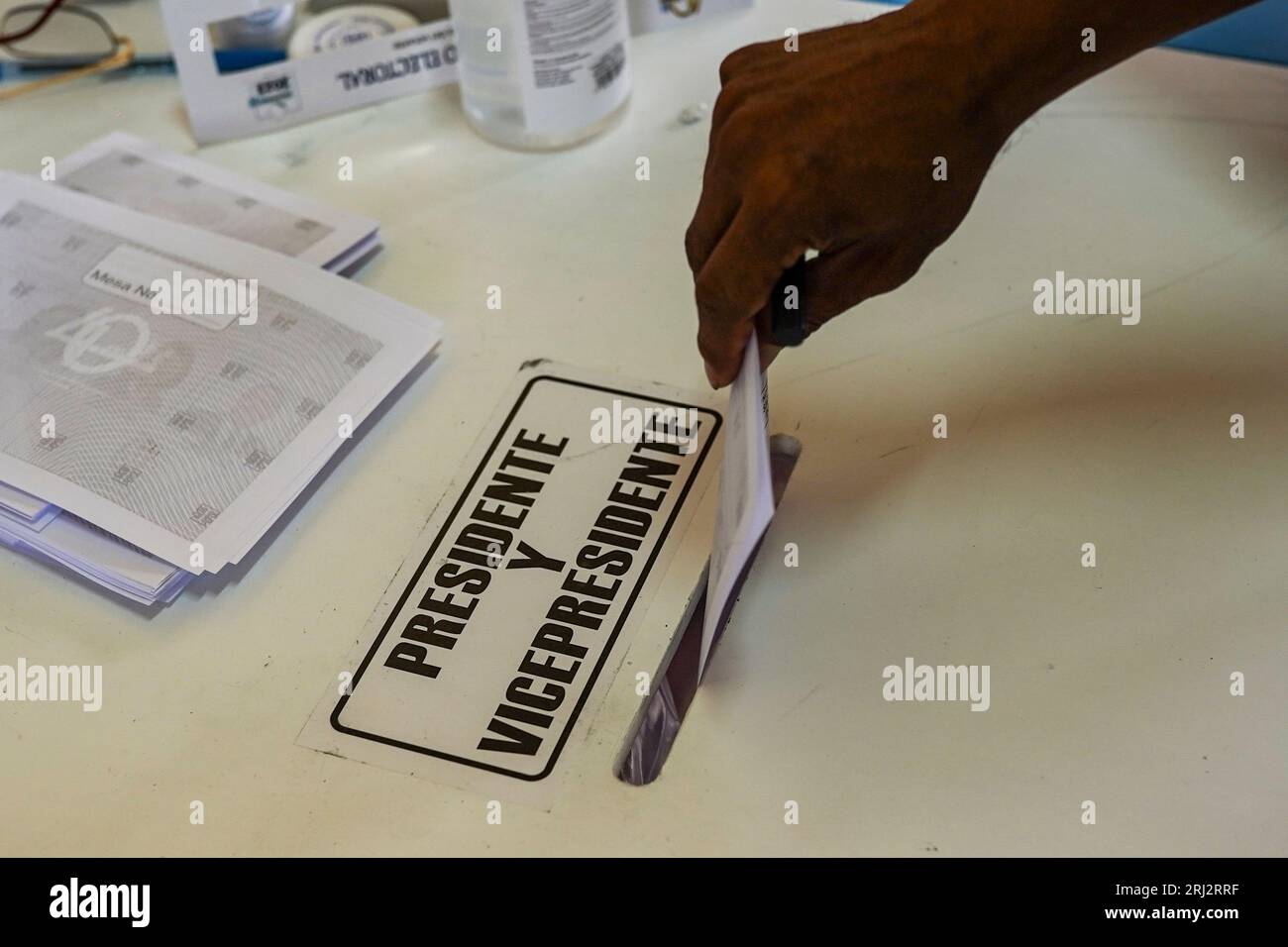Guatemala, Guatemala. 20th Aug, 2023. A Guatemalan casts a vote at a ...