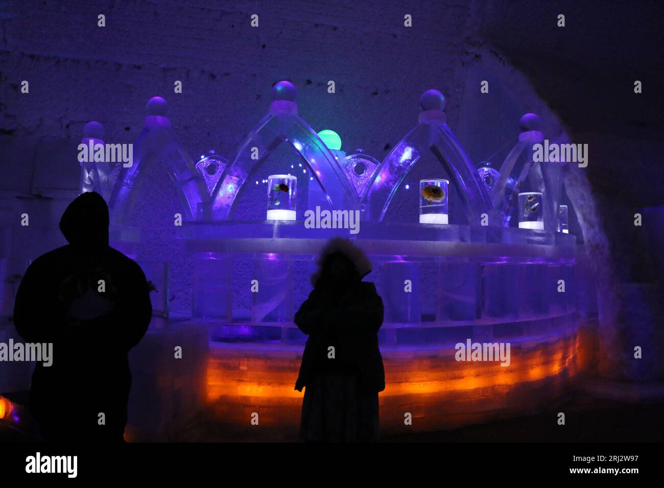 Fairbanks ice museum hi-res stock photography and images - Alamy