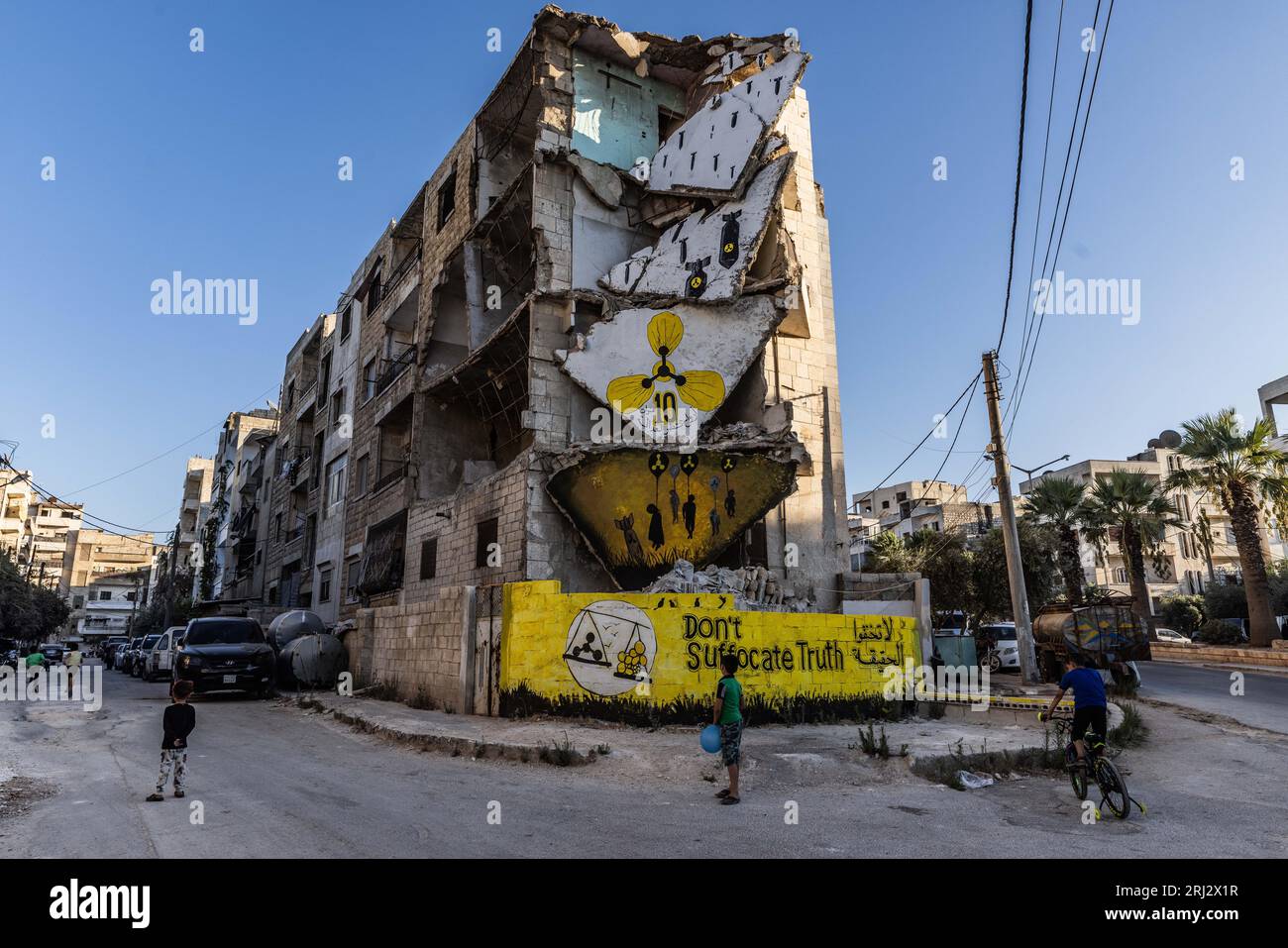 Ghouta chemical attack children hi-res stock photography and images - Alamy