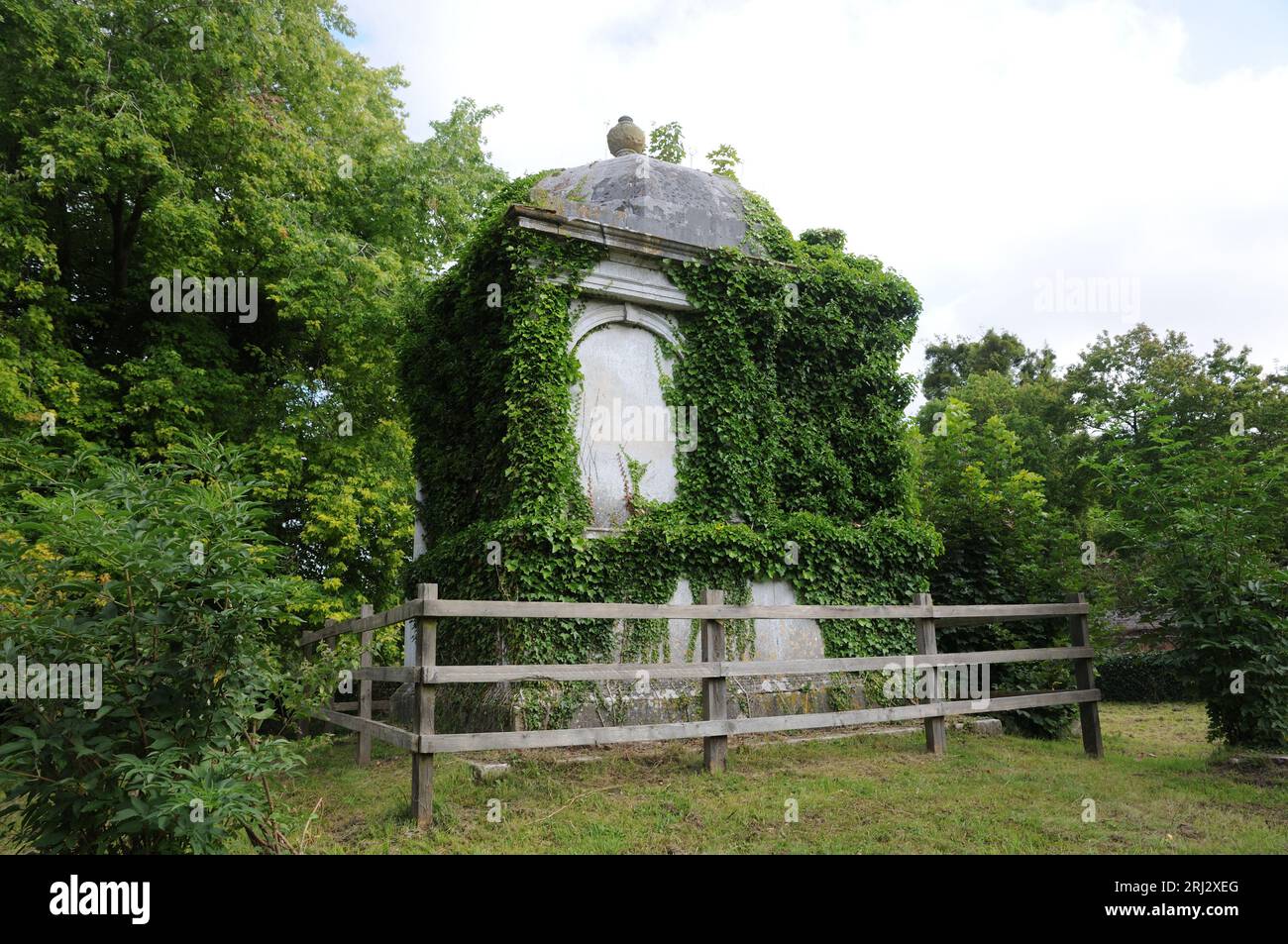 Kenrick Mausoleum, St Mary's Church, Hambleden, Buckinghamshire Stock ...