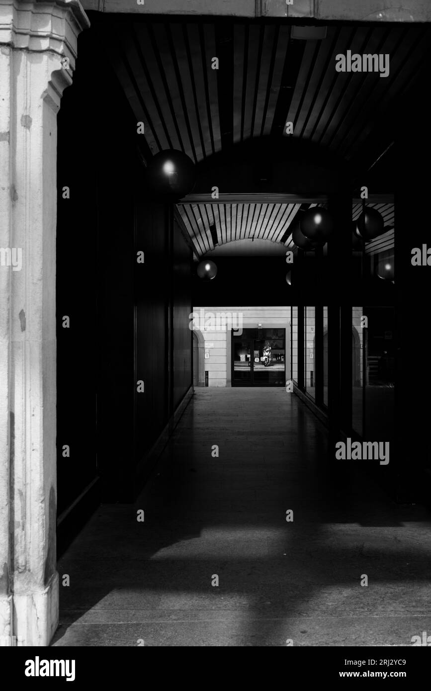 streets and alleys of Bergamo "upper city" in black and white Stock ...