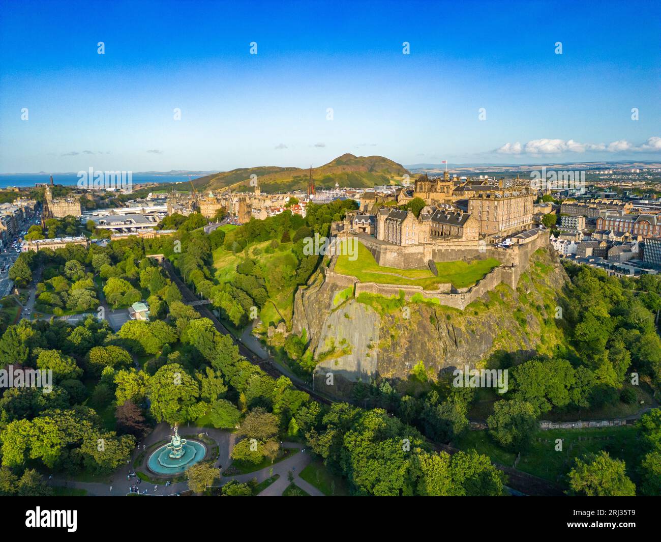 Aerial view of Edinburgh Castle and Princes Street Gardens, Scotland ...