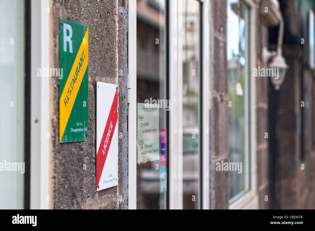 Licence restaurant hi-res stock photography and images - Alamy