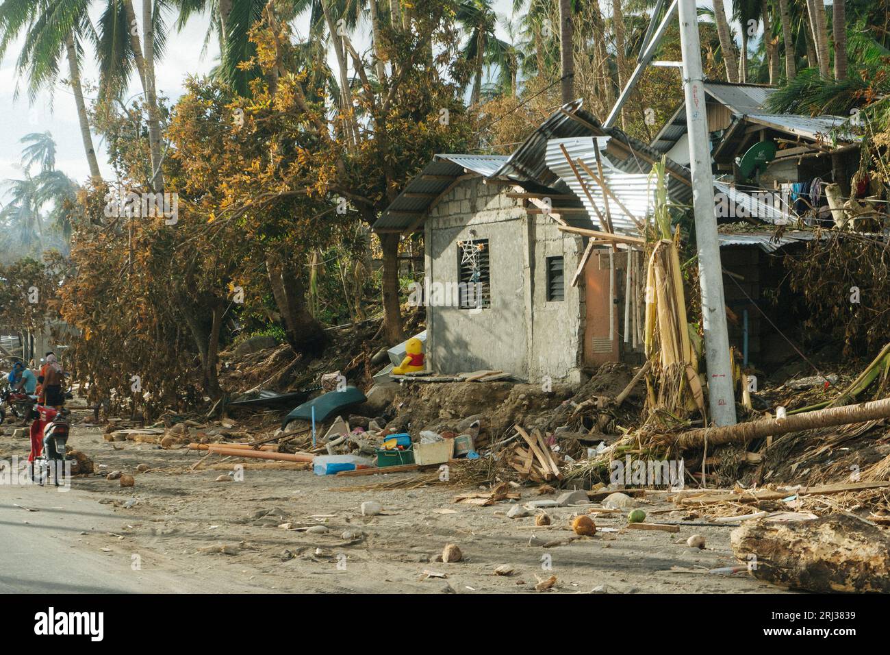 Aftermath of Typhoon Odette (Rai) in a coastal village in Southern Leyte, Philippines Stock ...