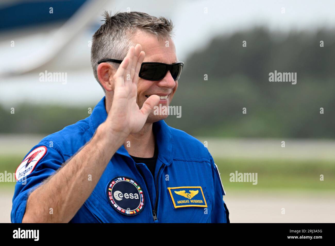 Friends the pilot hi-res stock photography and images - Alamy
