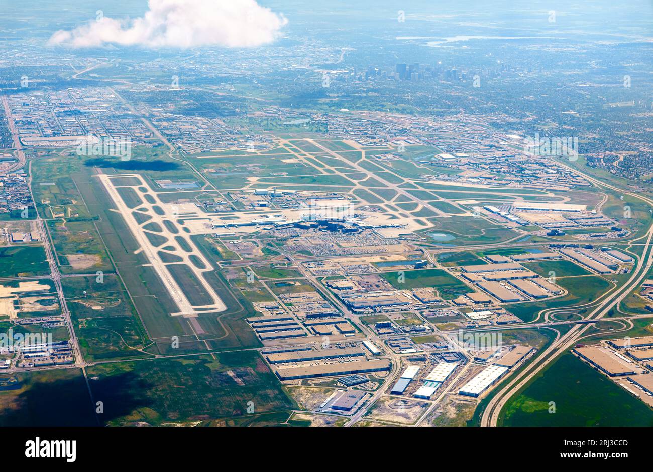 Airfield aerial view hi-res stock photography and images - Alamy