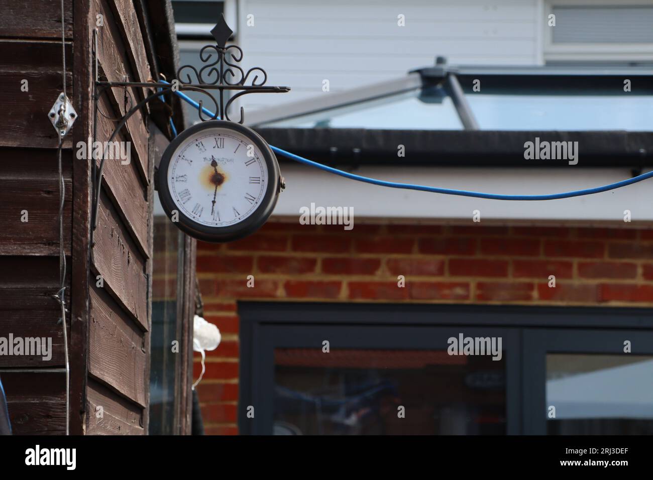 Classic garden fence hi-res stock photography and images - Alamy