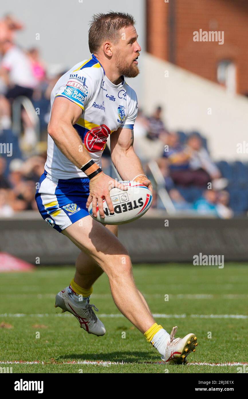 Matt Dufty #1 of Warrington Wolves during the Betfred Super League ...