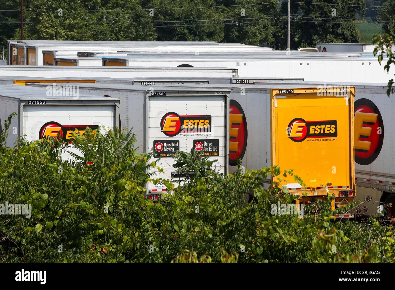 Estes express lines logo hi-res stock photography and images - Alamy