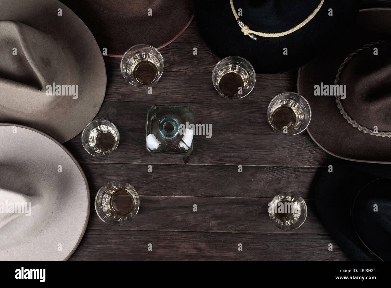 Wild west saloon bar shots hi-res stock photography and images - Alamy