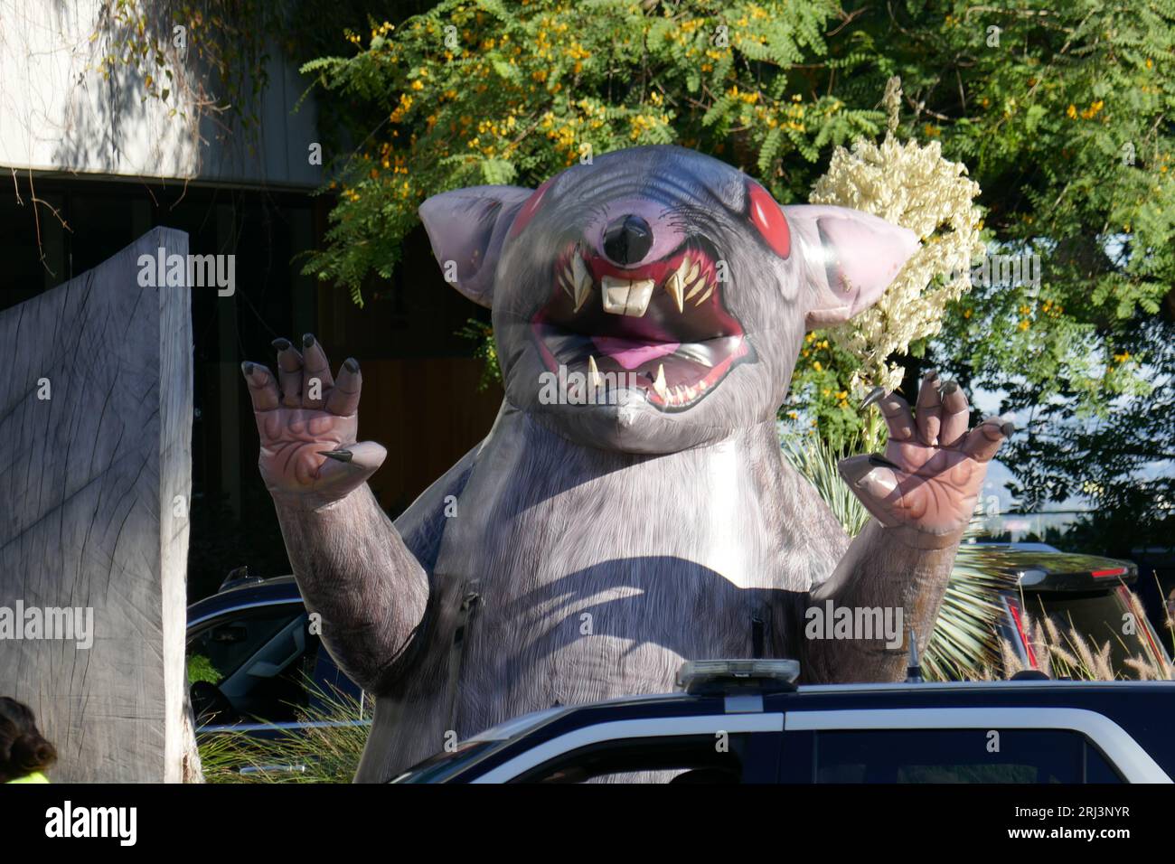 Los Angeles, California, USA 20th July 2023 Rat with Strike of Hotel ...